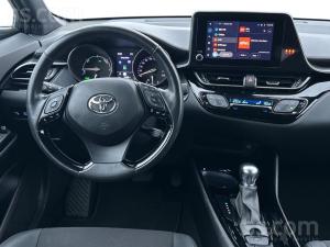 Серый Тойота C-HR 2023 в Рига, объемом двигателя 1.80 л и пробегом 51 тыс. км за 22990 €, фото 10 на AUTOMOTO.COM.LV