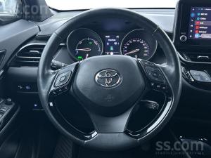 Серый Тойота C-HR 2023 в Рига, объемом двигателя 1.80 л и пробегом 51 тыс. км за 22990 €, фото 14 на AUTOMOTO.COM.LV