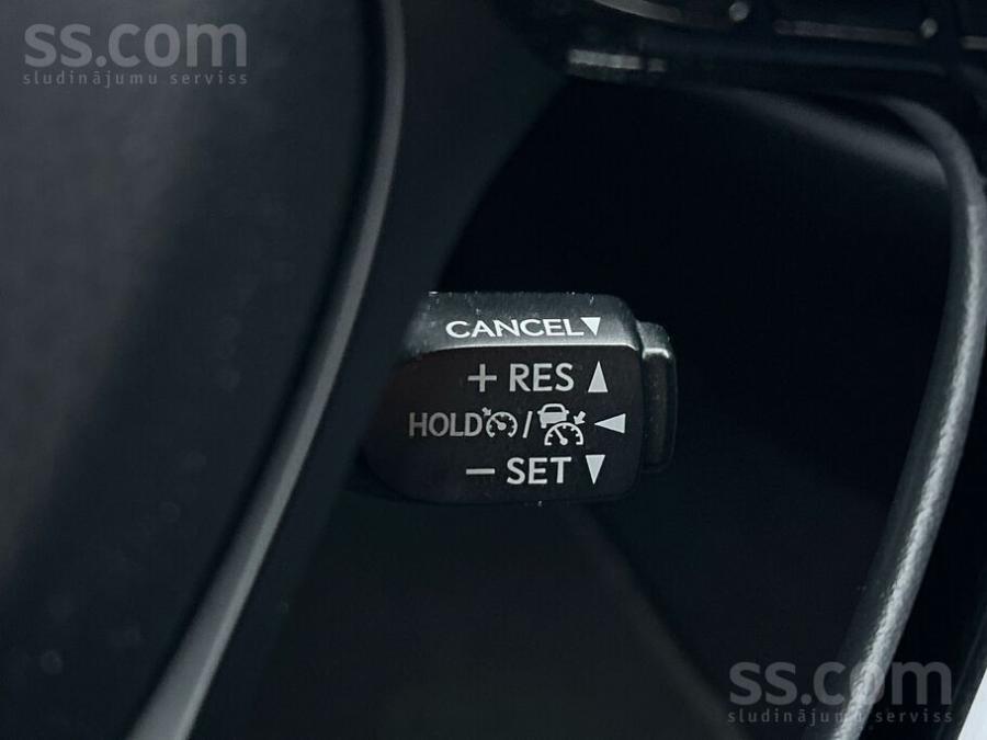Серый Тойота C-HR 2023 в Рига, объемом двигателя 1.80 л и пробегом 51 тыс. км за 22990 €, фото 21 на AUTOMOTO.COM.LV