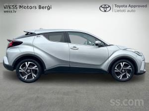 Серый Тойота C-HR 2023 в Рига, объемом двигателя 1.80 л и пробегом 51 тыс. км за 22990 €, фото 26 на AUTOMOTO.COM.LV