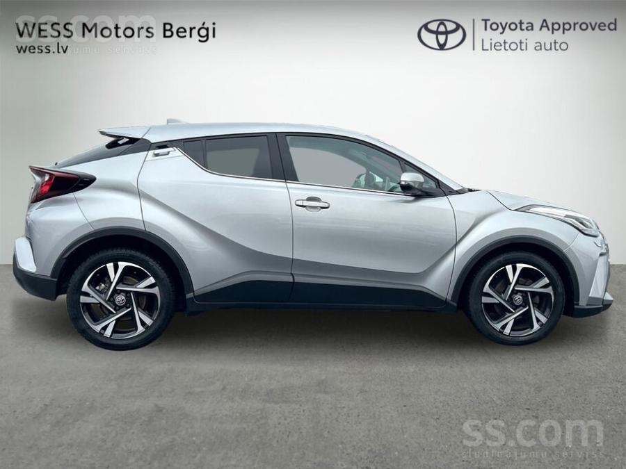 Серый Тойота C-HR 2023 в Рига, объемом двигателя 1.80 л и пробегом 51 тыс. км за 22990 €, фото 26 на AUTOMOTO.COM.LV