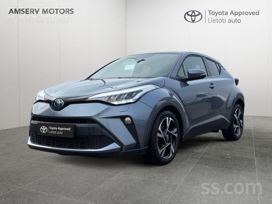 Grey Toyota C-HR 2023 in Riga, with an engine capacity of 1.80 L and mileage of 38 thousand km for 24900 €, photo 1 on AUTOMOTO.COM.LV