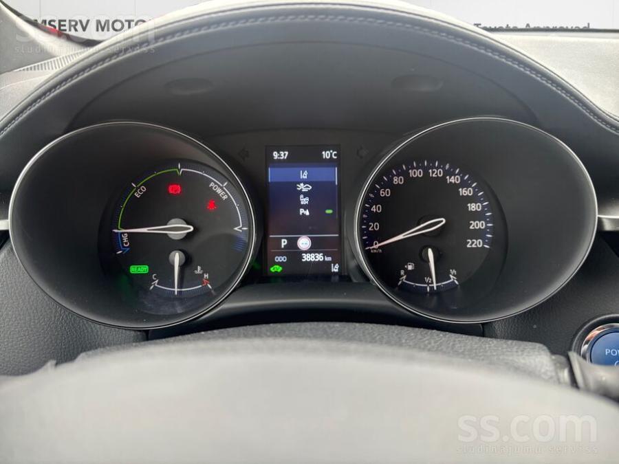 Серый Тойота C-HR 2023 в Рига, объемом двигателя 1.80 л и пробегом 39 тыс. км за 24900 €, фото 13 на AUTOMOTO.COM.LV