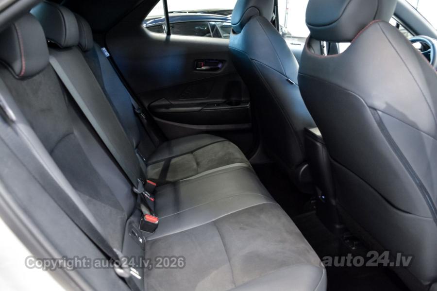 Pelēks Toyota C-HR 2023 Tallina, ar dzinēja tilpumu 2.00 L un nobraukumu 34 tūkst. km par 38900 €, foto 14 vietnē AUTOMOTO.COM.LV