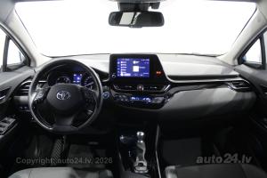 Серый Тойота C-HR 2023 в Таллин, объемом двигателя 1.80 л и пробегом 33 тыс. км за 24990 €, фото 9 на AUTOMOTO.COM.LV