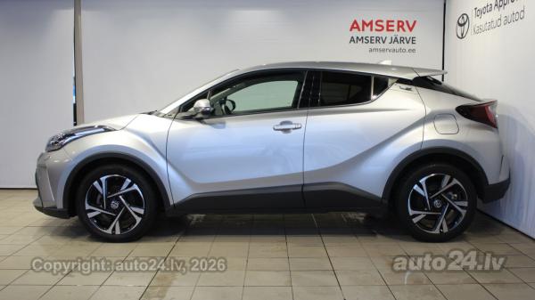 Grey Toyota C-HR 2023 in Tallinn, with an engine capacity of 1.80 L and mileage of 31 thousand km for 24990 €, photo 4 on AUTOMOTO.COM.LV