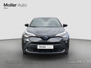 Серый Тойота C-HR 2023 в Пярну, объемом двигателя 1.80 л и пробегом 62 тыс. км за 24900 €, фото 4 на AUTOMOTO.COM.LV