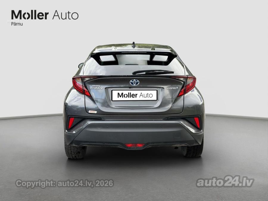 Серый Тойота C-HR 2023 в Пярну, объемом двигателя 1.80 л и пробегом 62 тыс. км за 24900 €, фото 5 на AUTOMOTO.COM.LV