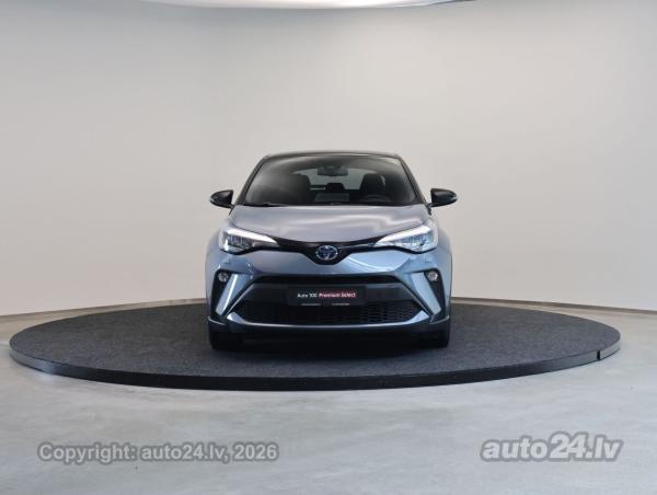 Pelēks Toyota C-HR 2023 Tallina, ar dzinēja tilpumu 1.99 L un nobraukumu 45 tūkst. km par 23900 €, foto 3 vietnē AUTOMOTO.COM.LV