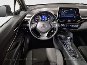 Серый Тойота C-HR 2023 в Таллин, объемом двигателя 1.80 л и пробегом 42 тыс. км за 22490 €, фото 10 на AUTOMOTO.COM.LV
