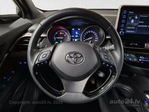 Серый Тойота C-HR 2023 в Таллин, объемом двигателя 1.80 л и пробегом 42 тыс. км за 22490 €, фото 13 на AUTOMOTO.COM.LV