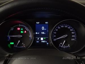 Серый Тойота C-HR 2023 в Таллин, объемом двигателя 1.80 л и пробегом 42 тыс. км за 22490 €, фото 14 на AUTOMOTO.COM.LV