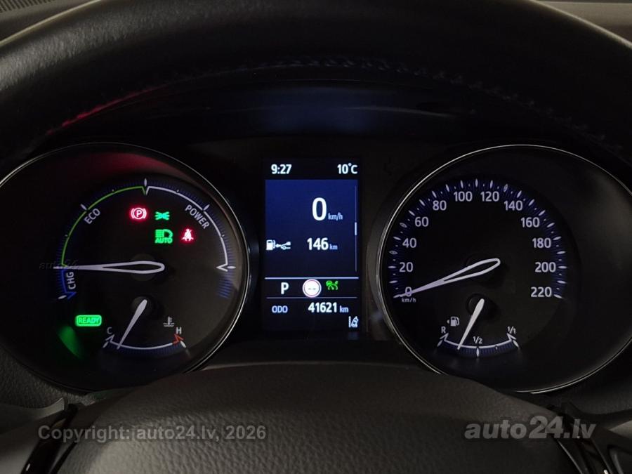 Серый Тойота C-HR 2023 в Таллин, объемом двигателя 1.80 л и пробегом 42 тыс. км за 22490 €, фото 14 на AUTOMOTO.COM.LV