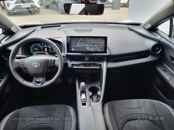 Grey Toyota C-HR 2024 in Tallinn, with an engine capacity of 2.00 L and mileage of 21 thousand km for 41995 €, photo 11 on AUTOMOTO.COM.LV