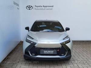 Pelēks Toyota C-HR 2024 Tallina, ar dzinēja tilpumu 1.99 L un nobraukumu 23 tūkst. km par 40995 €, foto 5 vietnē AUTOMOTO.COM.LV