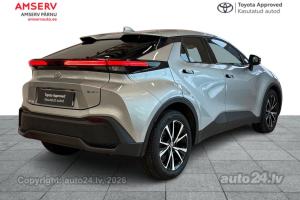 Серый Тойота C-HR 2024 в Пярну, объемом двигателя 1.80 л и пробегом 19 тыс. км за 27990 €, фото 2 на AUTOMOTO.COM.LV
