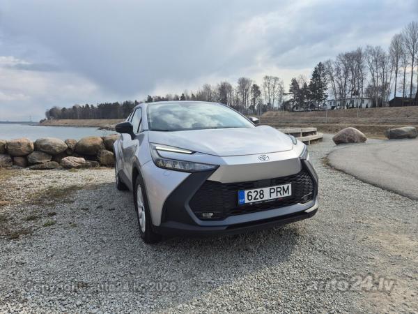 Grey Toyota C-HR 2024 in Tallinn, with an engine capacity of 1.80 L and mileage of 16 thousand km for 30500 €, photo 3 on AUTOMOTO.COM.LV