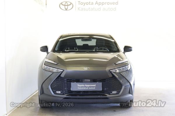 Grey Toyota C-HR 2024 in Tallinn, with an engine capacity of 1.80 L and mileage of 38 thousand km for 34500 €, photo 5 on AUTOMOTO.COM.LV