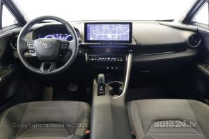 Pelēks Toyota C-HR 2024 Tallina, ar dzinēja tilpumu 1.80 L un nobraukumu 38 tūkst. km par 34500 €, foto 9 vietnē AUTOMOTO.COM.LV