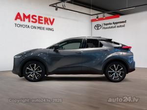 Grey Toyota C-HR 2024 in Parnu, with an engine capacity of 1.80 L and mileage of 25 thousand km for 28990 €, photo 4 on AUTOMOTO.COM.LV