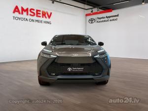 Grey Toyota C-HR 2024 in Parnu, with an engine capacity of 1.80 L and mileage of 25 thousand km for 28990 €, photo 6 on AUTOMOTO.COM.LV