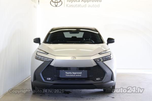 Grey Toyota C-HR 2024 in Tallinn, with an engine capacity of 1.99 L and mileage of 22 thousand km for 34500 €, photo 5 on AUTOMOTO.COM.LV