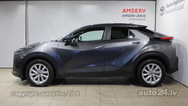 Grey Toyota C-HR 2024 in Tallinn, with an engine capacity of 1.80 L and mileage of 35 thousand km for 27990 €, photo 3 on AUTOMOTO.COM.LV