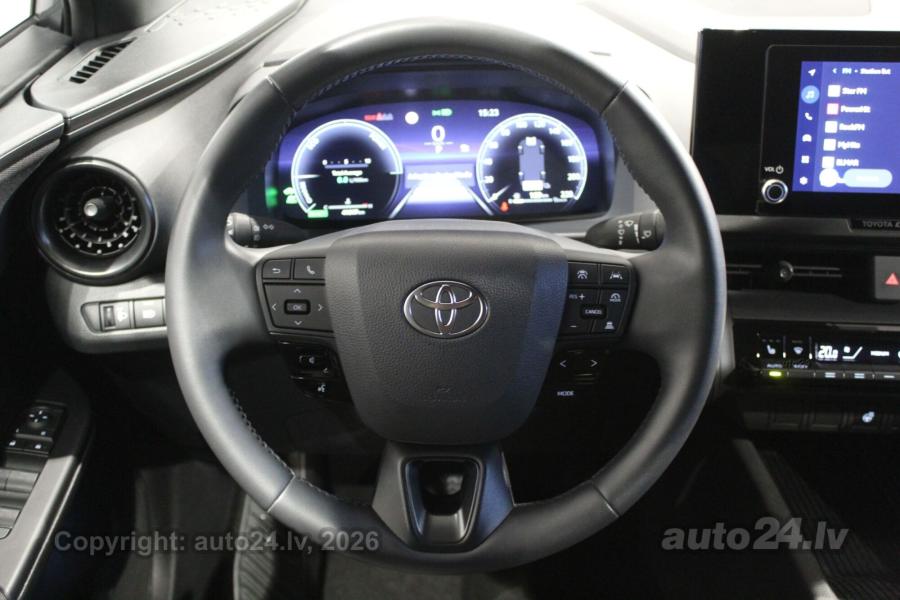 Серый Тойота C-HR 2024 в Таллин, объемом двигателя 1.80 л и пробегом 35 тыс. км за 27990 €, фото 13 на AUTOMOTO.COM.LV