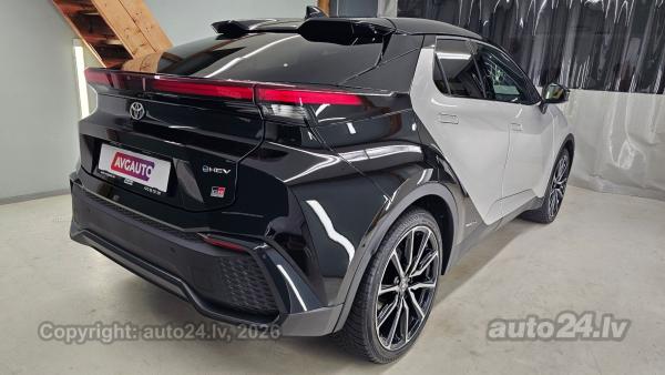 Grey Toyota C-HR 2024 in Tallinn, with an engine capacity of 2.00 L and mileage of 56 thousand km for 36995 €, photo 5 on AUTOMOTO.COM.LV