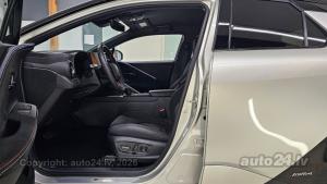 Pelēks Toyota C-HR 2024 Tallina, ar dzinēja tilpumu 2.00 L un nobraukumu 56 tūkst. km par 36995 €, foto 8 vietnē AUTOMOTO.COM.LV
