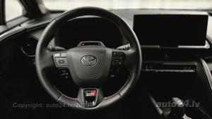 Pelēks Toyota C-HR 2024 Tallina, ar dzinēja tilpumu 2.00 L un nobraukumu 56 tūkst. km par 36995 €, foto 17 vietnē AUTOMOTO.COM.LV