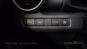 Pelēks Toyota C-HR 2024 Tallina, ar dzinēja tilpumu 2.00 L un nobraukumu 56 tūkst. km par 36995 €, foto 20 vietnē AUTOMOTO.COM.LV