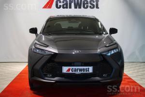 Grey Toyota C-HR 2024 in Riga, with an engine capacity of 1.80 L and mileage of 26 thousand km for 26500 €, photo 3 on AUTOMOTO.COM.LV