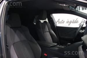 Grey Toyota C-HR 2024 in Riga, with an engine capacity of 1.80 L and mileage of 26 thousand km for 26500 €, photo 27 on AUTOMOTO.COM.LV