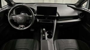 Серый Тойота C-HR 2024 в Таллин, объемом двигателя 1.99 л и пробегом 56 тыс. км за 36995 €, фото 15 на AUTOMOTO.COM.LV