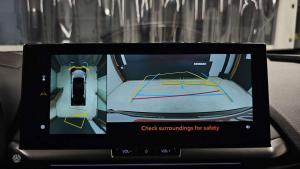 Серый Тойота C-HR 2024 в Таллин, объемом двигателя 1.99 л и пробегом 56 тыс. км за 36995 €, фото 28 на AUTOMOTO.COM.LV