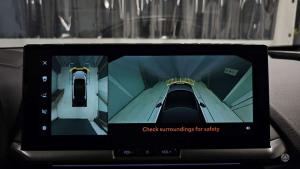 Серый Тойота C-HR 2024 в Таллин, объемом двигателя 1.99 л и пробегом 56 тыс. км за 36995 €, фото 29 на AUTOMOTO.COM.LV