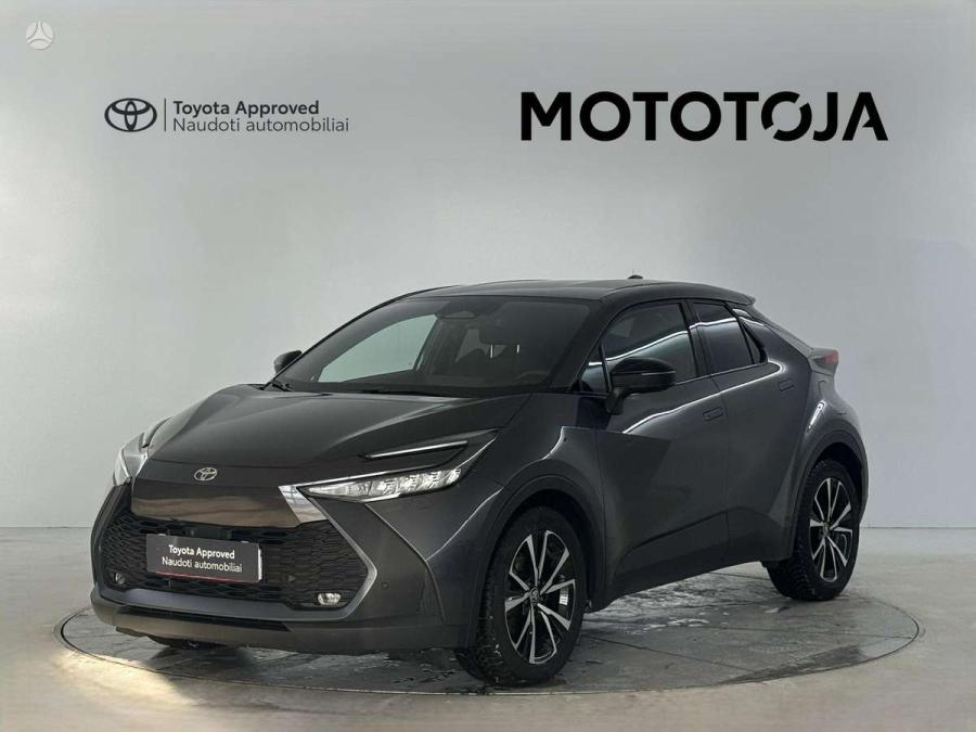 Pelēks Toyota C-HR 2024 Viļņa, ar dzinēja tilpumu 1.80 L un nobraukumu 59 tūkst. km par 27900 €, foto 1 vietnē AUTOMOTO.COM.LV