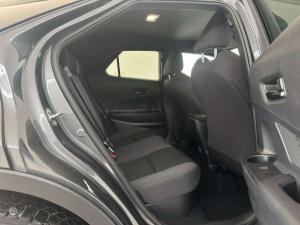 Pelēks Toyota C-HR 2024 Viļņa, ar dzinēja tilpumu 1.80 L un nobraukumu 59 tūkst. km par 27900 €, foto 5 vietnē AUTOMOTO.COM.LV