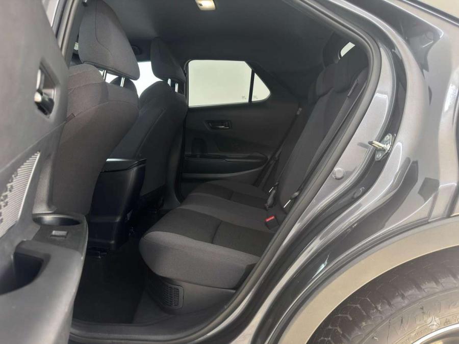 Pelēks Toyota C-HR 2024 Viļņa, ar dzinēja tilpumu 1.80 L un nobraukumu 59 tūkst. km par 27900 €, foto 16 vietnē AUTOMOTO.COM.LV