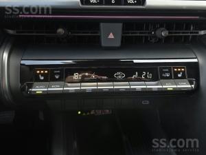 Серый Тойота C-HR 2024 в Елгава, объемом двигателя 2.00 л и пробегом 9 тыс. км за 31900 €, фото 19 на AUTOMOTO.COM.LV