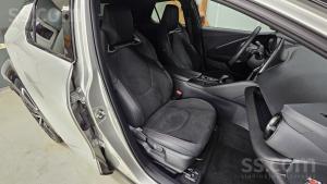 Grey Toyota C-HR 2024 in Tallinn, with an engine capacity of 2.00 L and mileage of 56 thousand km for 34995 €, photo 10 on AUTOMOTO.COM.LV
