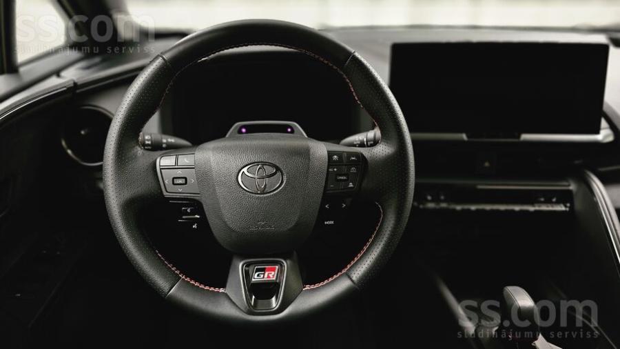 Grey Toyota C-HR 2024 in Tallinn, with an engine capacity of 2.00 L and mileage of 56 thousand km for 34995 €, photo 17 on AUTOMOTO.COM.LV