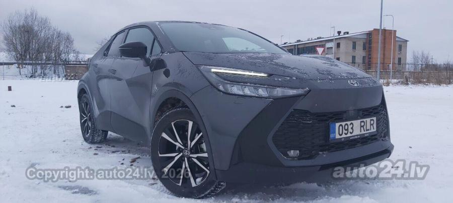 Серый Тойота C-HR 2025 в Нарва, объемом двигателя 1.80 л и пробегом 3 тыс. км за 28999 €, фото 1 на AUTOMOTO.COM.LV