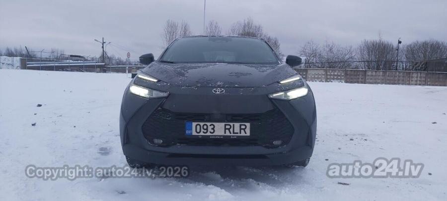 Серый Тойота C-HR 2025 в Нарва, объемом двигателя 1.80 л и пробегом 3 тыс. км за 28999 €, фото 3 на AUTOMOTO.COM.LV