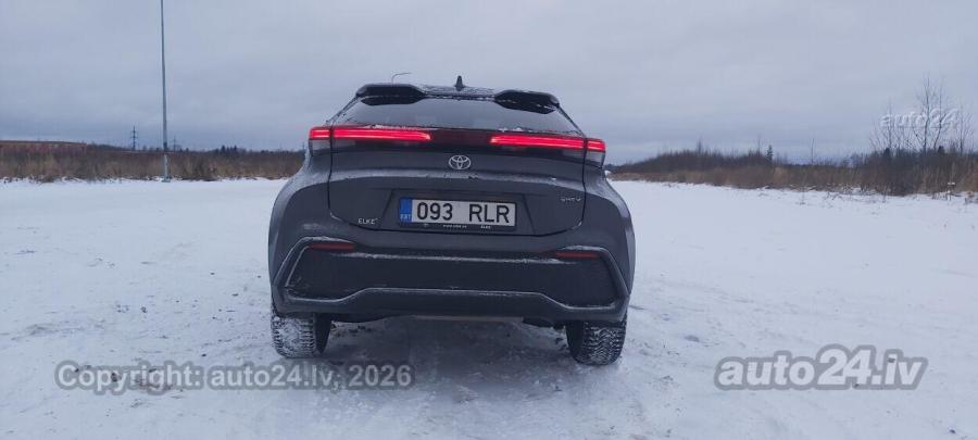 Серый Тойота C-HR 2025 в Нарва, объемом двигателя 1.80 л и пробегом 3 тыс. км за 28999 €, фото 4 на AUTOMOTO.COM.LV