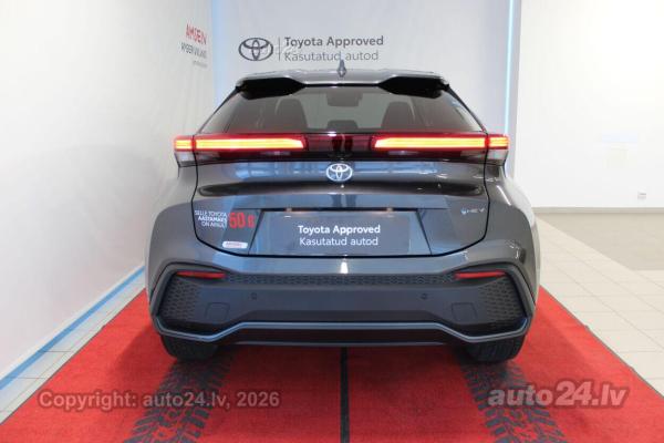 Pelēks Toyota C-HR 2025 Viljandi, ar dzinēja tilpumu 1.80 L un nobraukumu 6 tūkst. km par 35490 €, foto 4 vietnē AUTOMOTO.COM.LV