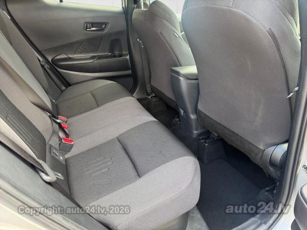 Pelēks Toyota C-HR 2025 Paide, ar dzinēja tilpumu 1.80 L un nobraukumu 25 tūkst. km par 28990 €, foto 7 vietnē AUTOMOTO.COM.LV