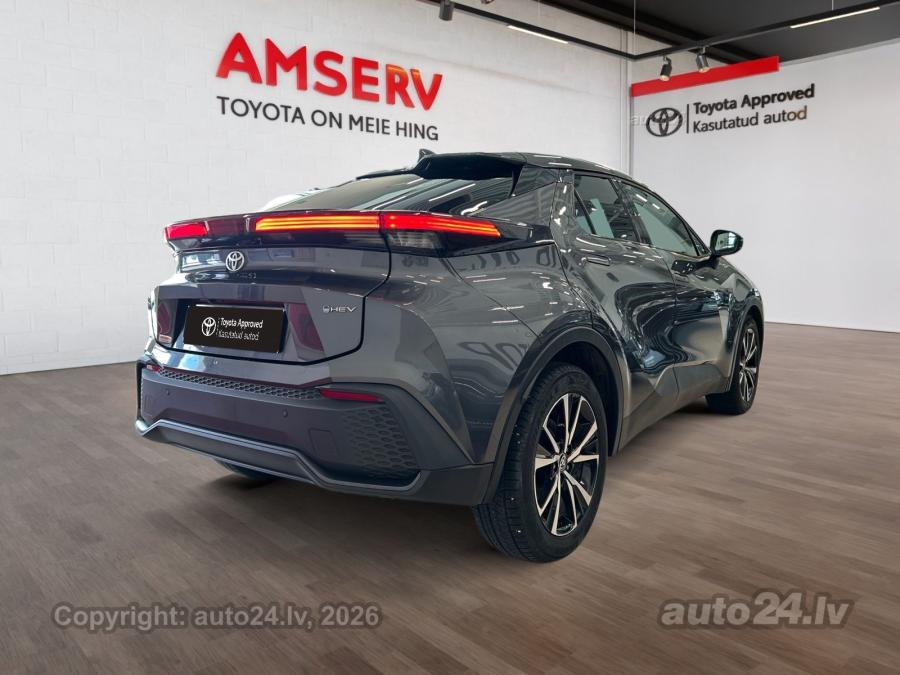 Серый Тойота C-HR 2025 в Пярну, объемом двигателя 1.80 л и пробегом 25 тыс. км за 28990 €, фото 3 на AUTOMOTO.COM.LV