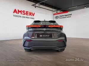 Серый Тойота C-HR 2025 в Пярну, объемом двигателя 1.80 л и пробегом 25 тыс. км за 28990 €, фото 5 на AUTOMOTO.COM.LV